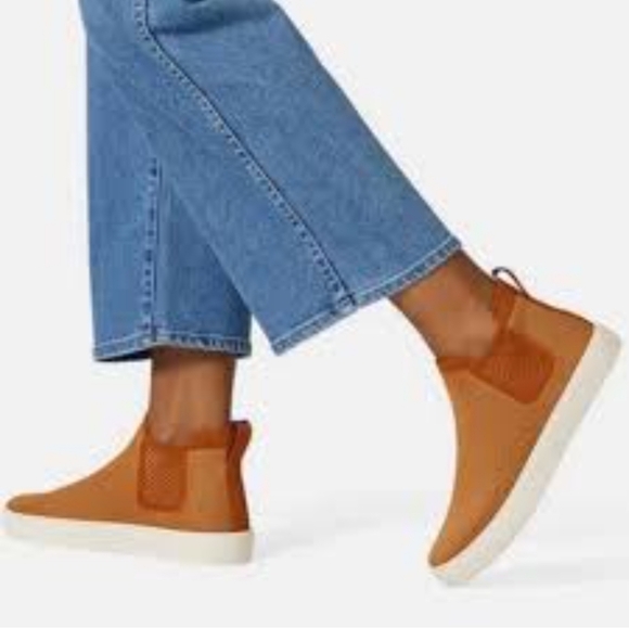 Rothy's | Shoes | Rothys Chelsea Fawn Knit Fabric Sneaker Sz 85 | Poshmark